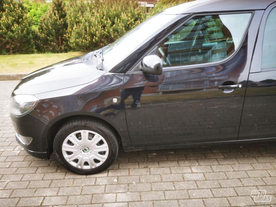 Melns Skoda Roomster 2014 Klaipėda, ar dzinēja tilpumu 1.60 L un nobraukumu 203 tūkst. km par 3990 €, foto 12 vietnē AUTOMOTO.COM.LV
