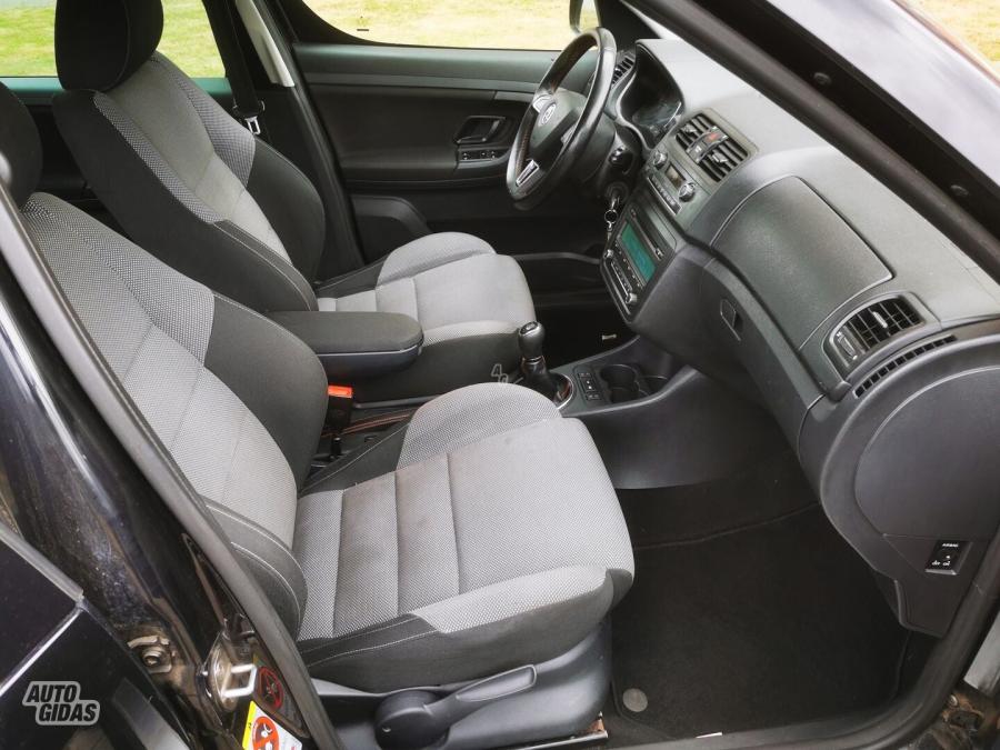 Melns Skoda Roomster 2014 Klaipėda, ar dzinēja tilpumu 1.60 L un nobraukumu 203 tūkst. km par 3990 €, foto 23 vietnē AUTOMOTO.COM.LV