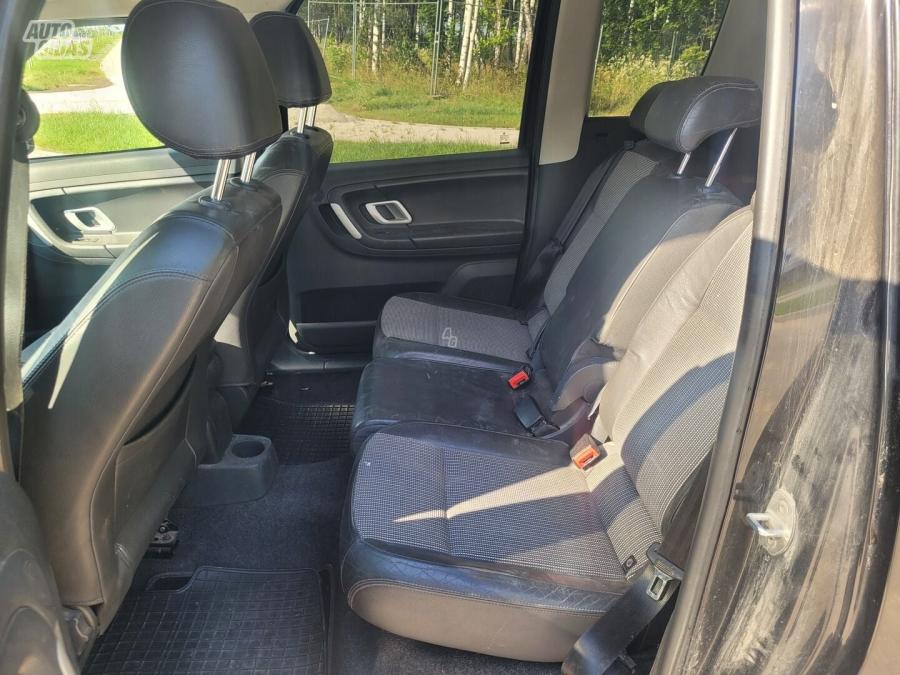 Melns Skoda Roomster 2008 Viļņa, ar dzinēja tilpumu 1.40 L un nobraukumu 286 tūkst. km par 1650 €, foto 15 vietnē AUTOMOTO.COM.LV