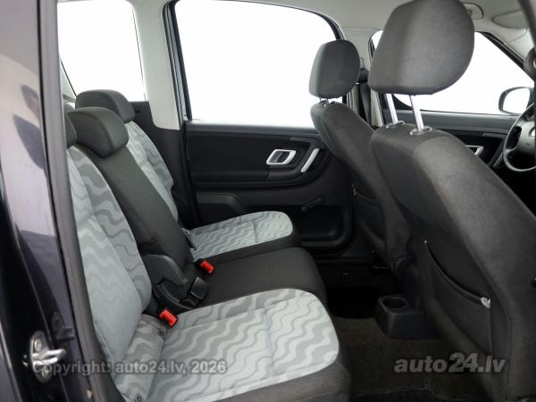 Melns Skoda Roomster 2008 Tallina, ar dzinēja tilpumu 1.40 L un nobraukumu 283 tūkst. km par 1199 €, foto 7 vietnē AUTOMOTO.COM.LV