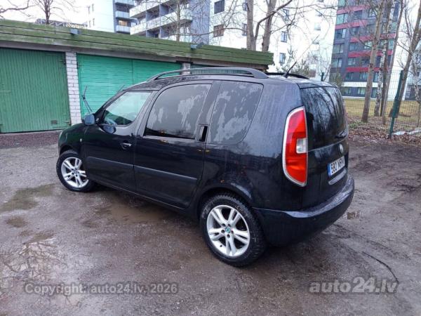 Black Skoda Roomster 2009 in Tallinn, with an engine capacity of 1.40 L and mileage of 396 thousand km for 2350 €, photo 2 on AUTOMOTO.COM.LV