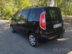 Black Skoda Roomster 2011 in Riga, with an engine capacity of 1.20 L and mileage of 0 thousand km for 2990 €, photo 6 on AUTOMOTO.COM.LV