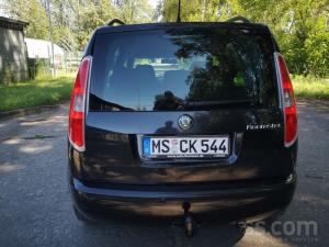 Black Skoda Roomster 2011 in Riga, with an engine capacity of 1.20 L and mileage of 0 thousand km for 2990 €, photo 9 on AUTOMOTO.COM.LV