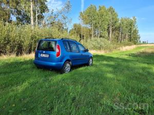 Zils Skoda Roomster 2007 Rīga, ar dzinēja tilpumu 1.60 L un nobraukumu 220 tūkst. km par 1350 €, foto 4 vietnē AUTOMOTO.COM.LV