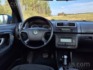 Zils Skoda Roomster 2007 Rīga, ar dzinēja tilpumu 1.60 L un nobraukumu 220 tūkst. km par 1350 €, foto 6 vietnē AUTOMOTO.COM.LV