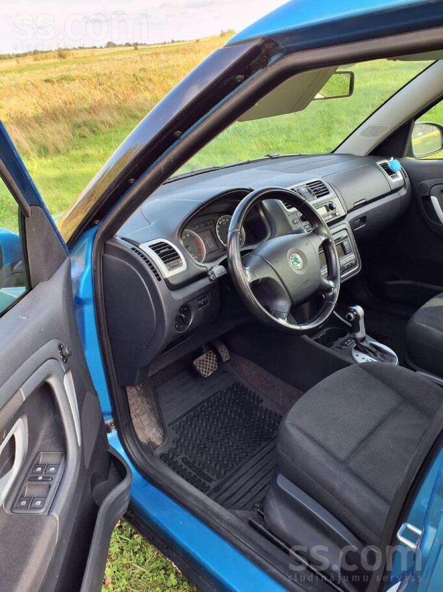 Zils Skoda Roomster 2007 Rīga, ar dzinēja tilpumu 1.60 L un nobraukumu 220 tūkst. km par 1350 €, foto 7 vietnē AUTOMOTO.COM.LV