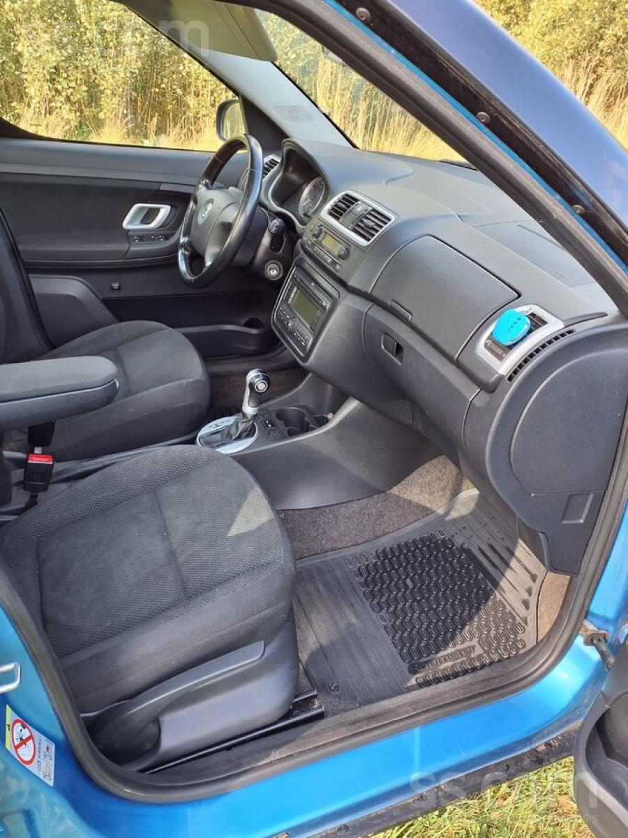 Zils Skoda Roomster 2007 Rīga, ar dzinēja tilpumu 1.60 L un nobraukumu 220 tūkst. km par 1350 €, foto 8 vietnē AUTOMOTO.COM.LV