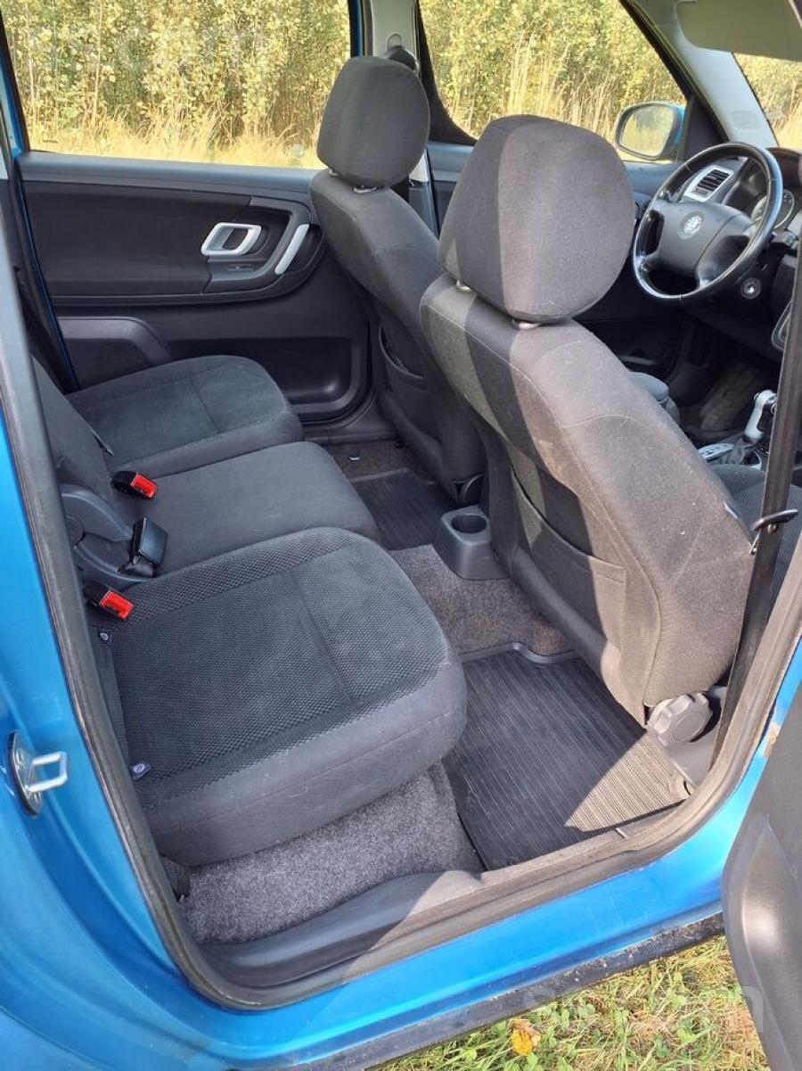 Zils Skoda Roomster 2007 Rīga, ar dzinēja tilpumu 1.60 L un nobraukumu 220 tūkst. km par 1350 €, foto 10 vietnē AUTOMOTO.COM.LV