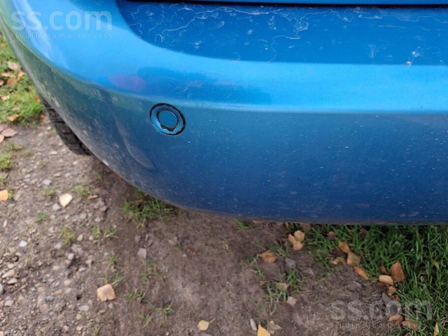 Zils Skoda Roomster 2007 Rīga, ar dzinēja tilpumu 1.60 L un nobraukumu 220 tūkst. km par 1350 €, foto 16 vietnē AUTOMOTO.COM.LV