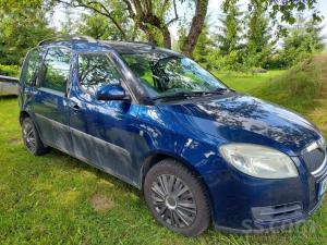 Zils Skoda Roomster 2008 Saldus, ar dzinēja tilpumu 1.90 L un nobraukumu 207 tūkst. km par 2400 €, foto 5 vietnē AUTOMOTO.COM.LV