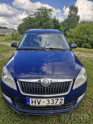 Blue Skoda Roomster 2012 in Tukums, with an engine capacity of 1.60 L and mileage of 332 thousand km for 2030 €, photo  on AUTOMOTO.COM.LV