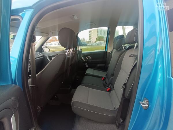Blue Skoda Roomster 2007 in Kretinga, with an engine capacity of 1.90 L and mileage of 212 thousand km for 2950 €, photo 11 on AUTOMOTO.COM.LV
