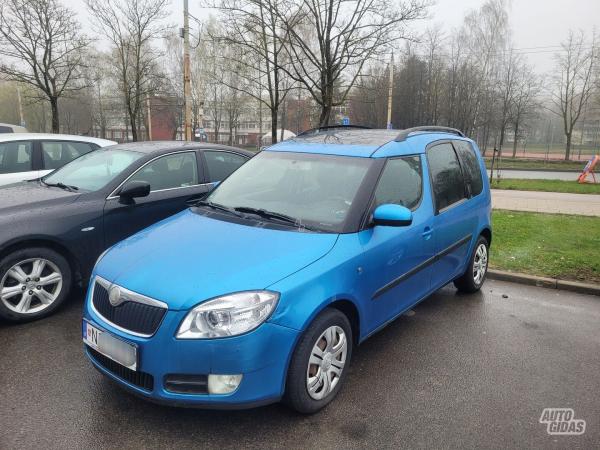Zils Skoda Roomster 2007 Viļņa, ar dzinēja tilpumu 1.40 L un nobraukumu 300 tūkst. km par 850 €, foto 1 vietnē AUTOMOTO.COM.LV