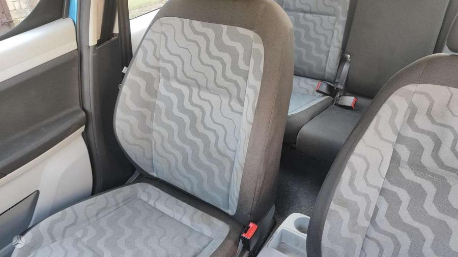 Zils Skoda Roomster 2007 Viļņa, ar dzinēja tilpumu 1.39 L un nobraukumu 290 tūkst. km par 1550 €, foto 8 vietnē AUTOMOTO.COM.LV