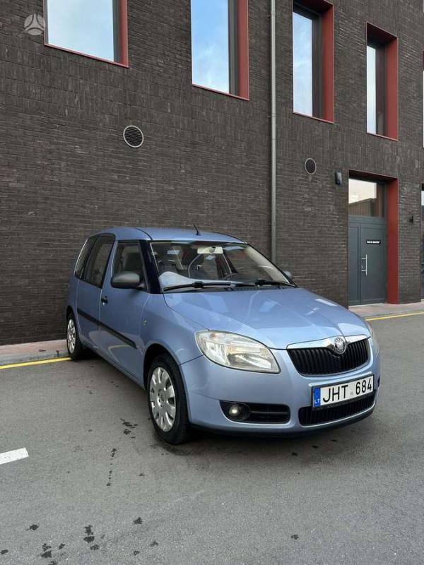Zils Skoda Roomster 2008 Klaipėda, ar dzinēja tilpumu 1.42 L un nobraukumu 200 tūkst. km par 1999 €, foto 4 vietnē AUTOMOTO.COM.LV