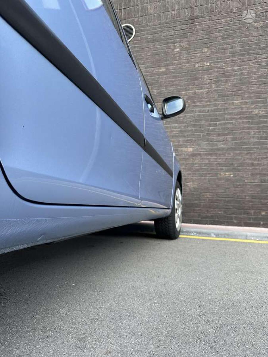 Zils Skoda Roomster 2008 Klaipėda, ar dzinēja tilpumu 1.42 L un nobraukumu 200 tūkst. km par 1999 €, foto 16 vietnē AUTOMOTO.COM.LV