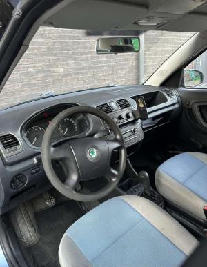 Zils Skoda Roomster 2008 Klaipėda, ar dzinēja tilpumu 1.42 L un nobraukumu 200 tūkst. km par 1999 €, foto 19 vietnē AUTOMOTO.COM.LV