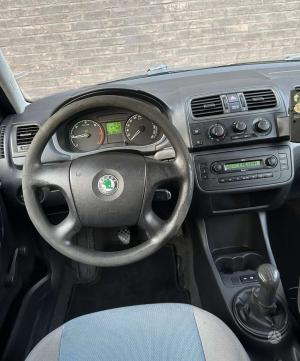 Zils Skoda Roomster 2008 Klaipėda, ar dzinēja tilpumu 1.42 L un nobraukumu 200 tūkst. km par 1999 €, foto 20 vietnē AUTOMOTO.COM.LV