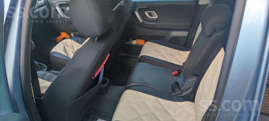 Zils Skoda Roomster 2008 Rīga, ar dzinēja tilpumu 1.60 L un nobraukumu 175 tūkst. km par 3300 €, foto 4 vietnē AUTOMOTO.COM.LV