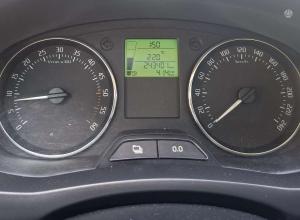Zils Skoda Roomster 2013 Utena, ar dzinēja tilpumu 1.60 L un nobraukumu 243 tūkst. km par 2600 €, foto 8 vietnē AUTOMOTO.COM.LV