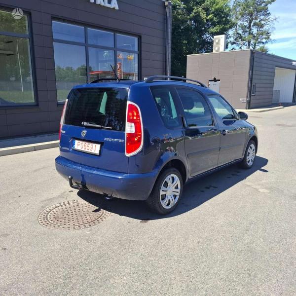 Zils Skoda Roomster 2013 Utena, ar dzinēja tilpumu 1.60 L un nobraukumu 244 tūkst. km par 2550 €, foto 4 vietnē AUTOMOTO.COM.LV