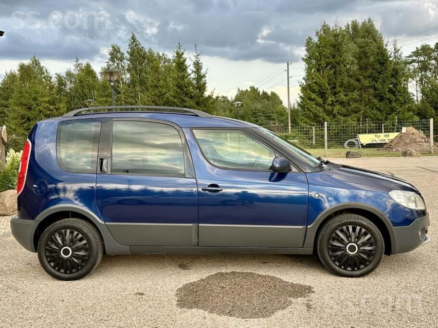 Zils Skoda Roomster 2013 Rīga, ar dzinēja tilpumu 1.60 L un nobraukumu 224 tūkst. km par 3400 €, foto 4 vietnē AUTOMOTO.COM.LV