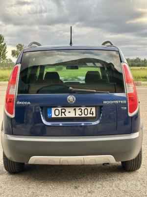 Zils Skoda Roomster 2013 Rīga, ar dzinēja tilpumu 1.60 L un nobraukumu 224 tūkst. km par 3400 €, foto 8 vietnē AUTOMOTO.COM.LV