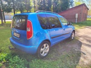 Zils Skoda Roomster 2010 Balvi, ar dzinēja tilpumu 1.40 L un nobraukumu 260 tūkst. km par 2200 €, foto 4 vietnē AUTOMOTO.COM.LV