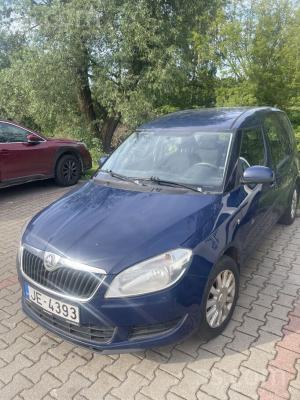 Blue Skoda Roomster 2013 in Riga, with an engine capacity of 1.20 L and mileage of 332 thousand km for 1950 €, photo 3 on AUTOMOTO.COM.LV