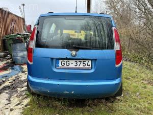 Zils Skoda Roomster 2006 Rīga, ar dzinēja tilpumu 1.60 L un nobraukumu 364 tūkst. km par 750 €, foto 4 vietnē AUTOMOTO.COM.LV