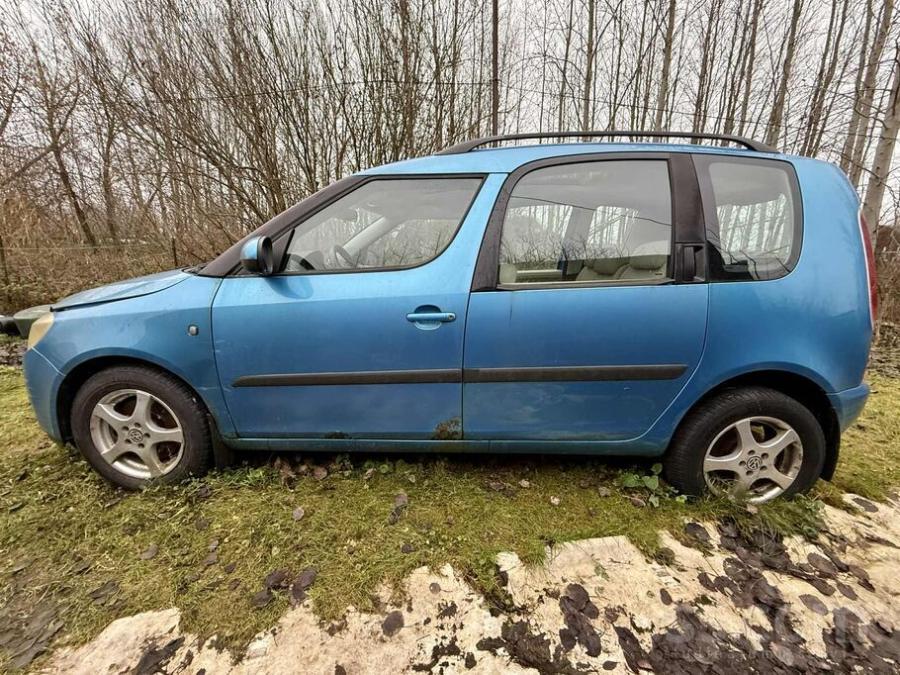 Zils Skoda Roomster 2006 Rīga, ar dzinēja tilpumu 1.60 L un nobraukumu 364 tūkst. km par 750 €, foto 6 vietnē AUTOMOTO.COM.LV