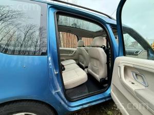Zils Skoda Roomster 2006 Rīga, ar dzinēja tilpumu 1.60 L un nobraukumu 364 tūkst. km par 750 €, foto 12 vietnē AUTOMOTO.COM.LV