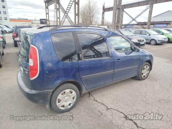 Zils Skoda Roomster 2007 Tallina, ar dzinēja tilpumu 1.20 L un nobraukumu 229 tūkst. km par 899 €, foto 3 vietnē AUTOMOTO.COM.LV