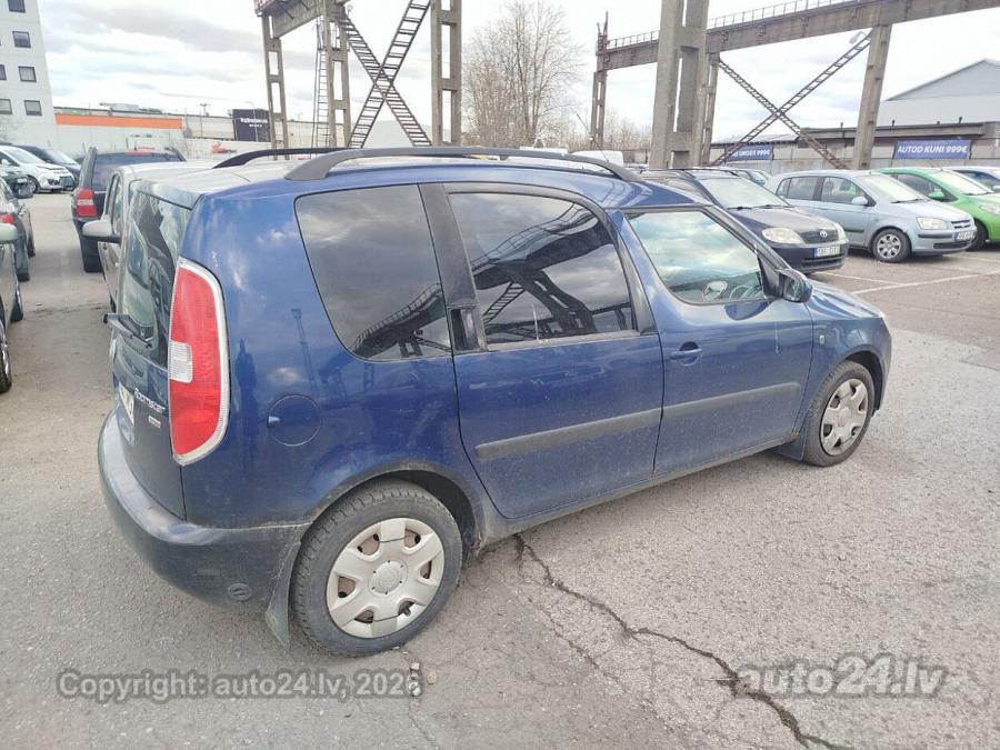 Zils Skoda Roomster 2007 Tallina, ar dzinēja tilpumu 1.20 L un nobraukumu 229 tūkst. km par 899 €, foto 3 vietnē AUTOMOTO.COM.LV