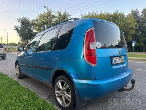 Zils Skoda Roomster 2007 Rīga, ar dzinēja tilpumu 1.90 L un nobraukumu 337 tūkst. km par 1500 €, foto 3 vietnē AUTOMOTO.COM.LV