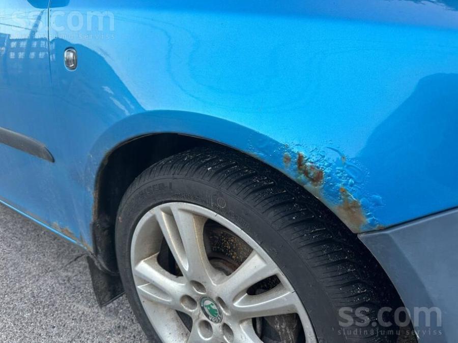 Zils Skoda Roomster 2007 Rīga, ar dzinēja tilpumu 1.90 L un nobraukumu 337 tūkst. km par 1500 €, foto 18 vietnē AUTOMOTO.COM.LV