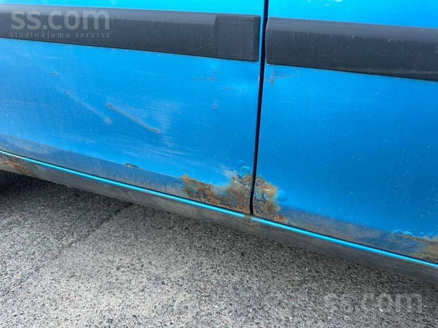 Zils Skoda Roomster 2007 Rīga, ar dzinēja tilpumu 1.90 L un nobraukumu 337 tūkst. km par 1500 €, foto 19 vietnē AUTOMOTO.COM.LV