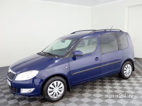 Zils Skoda Roomster 2011 Tallina, ar dzinēja tilpumu 1.60 L un nobraukumu 317 tūkst. km par 1599 €, foto 2 vietnē AUTOMOTO.COM.LV