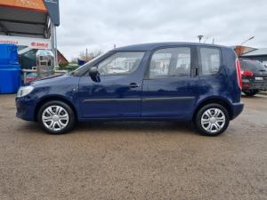 Blue Skoda Roomster 2012 in Riga, with an engine capacity of 1.20 L and mileage of 247 thousand km for 3370 €, photo 28 on AUTOMOTO.COM.LV