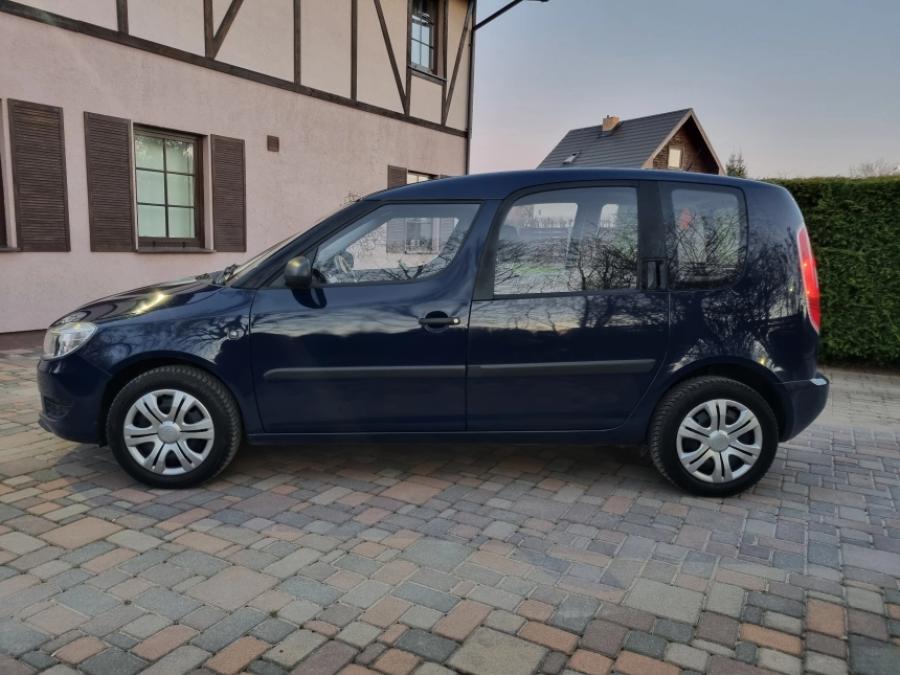 Blue Skoda Roomster 2012 in Riga, with an engine capacity of 1.20 L and mileage of 247 thousand km for 3370 €, photo 36 on AUTOMOTO.COM.LV