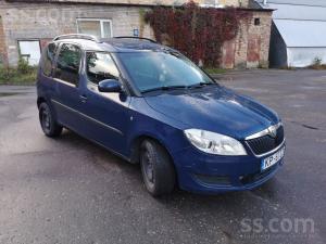 Zils Skoda Roomster 2013 Rīga, ar dzinēja tilpumu 1.60 L un nobraukumu 386 tūkst. km par 1950 €, foto 3 vietnē AUTOMOTO.COM.LV