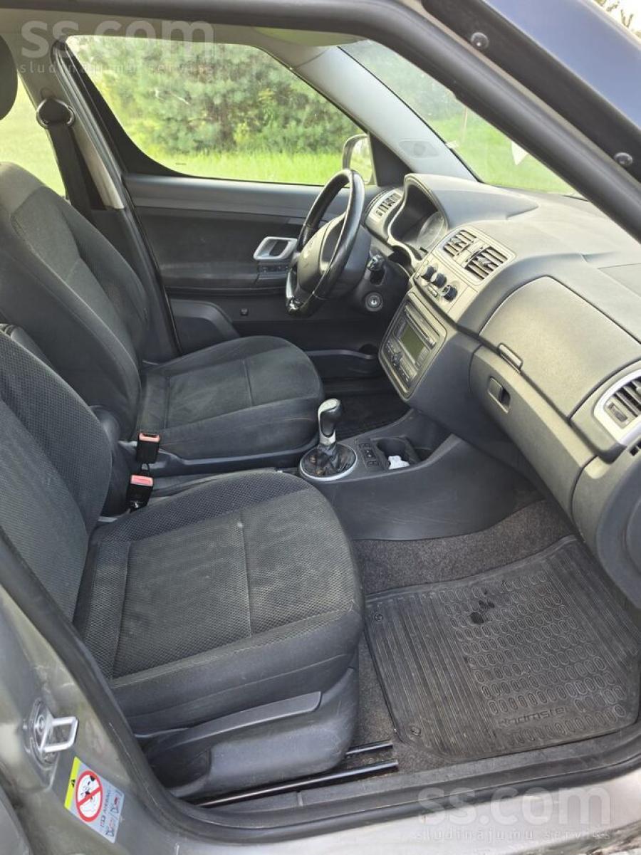 Brūns Skoda Roomster 2007 Rīga, ar dzinēja tilpumu 1.40 L un nobraukumu 430 tūkst. km par 1100 €, foto 7 vietnē AUTOMOTO.COM.LV