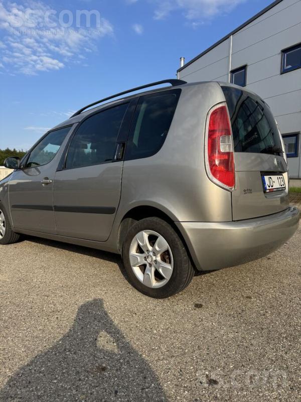 Brūns Skoda Roomster 2008 Daugavpils, ar dzinēja tilpumu 1.90 L un nobraukumu 290 tūkst. km par 3950 €, foto 6 vietnē AUTOMOTO.COM.LV