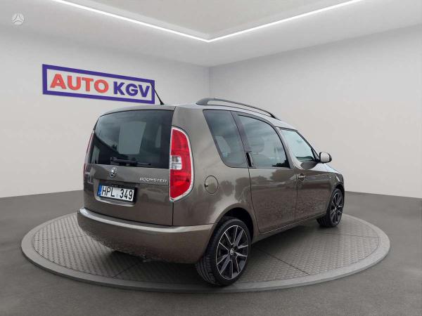 Brūns Skoda Roomster 2014 Kauņa, ar dzinēja tilpumu 1.20 L un nobraukumu 135 tūkst. km par 3999 €, foto 5 vietnē AUTOMOTO.COM.LV