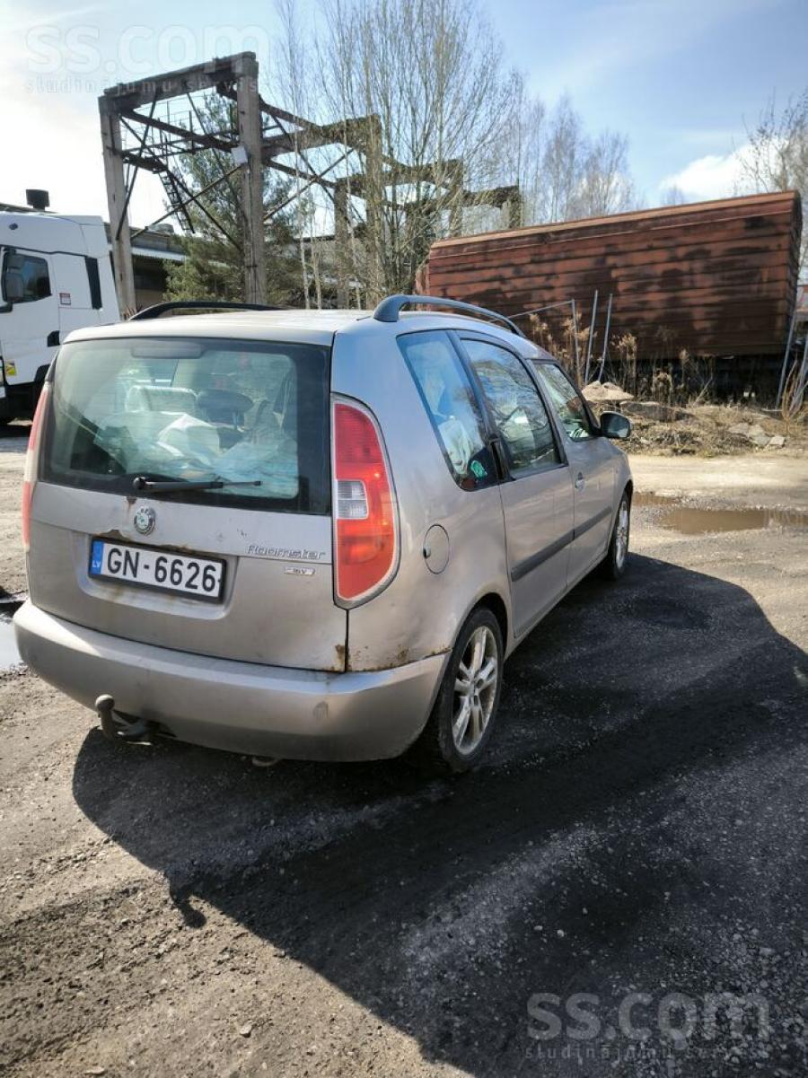 Brūns Skoda Roomster 2007 Rīga, ar dzinēja tilpumu 1.40 L un nobraukumu 433 tūkst. km par 350 €, foto 6 vietnē AUTOMOTO.COM.LV