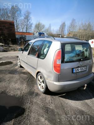 Brūns Skoda Roomster 2007 Rīga, ar dzinēja tilpumu 1.40 L un nobraukumu 433 tūkst. km par 350 €, foto 7 vietnē AUTOMOTO.COM.LV