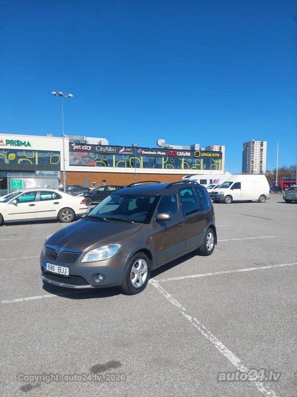 Brūns Skoda Roomster 2013 Tallina, ar dzinēja tilpumu 1.20 L un nobraukumu 192 tūkst. km par 2250 €, foto 1 vietnē AUTOMOTO.COM.LV