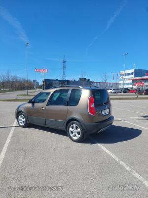 Brūns Skoda Roomster 2013 Tallina, ar dzinēja tilpumu 1.20 L un nobraukumu 192 tūkst. km par 2250 €, foto 9 vietnē AUTOMOTO.COM.LV