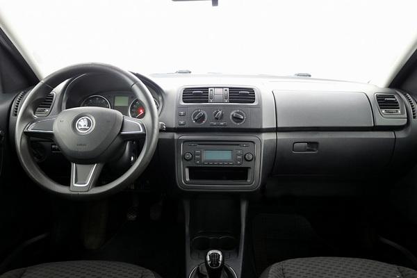 Brūns Skoda Roomster 2015 Tallina, ar dzinēja tilpumu 1.20 L un nobraukumu 139 tūkst. km par 2499 €, foto 5 vietnē AUTOMOTO.COM.LV