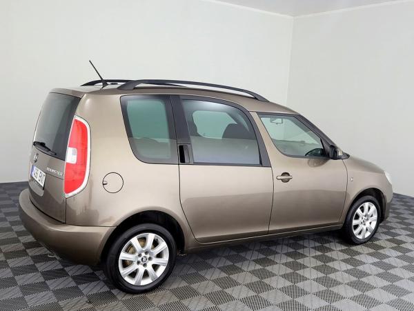 Brūns Skoda Roomster 2015 Tallina, ar dzinēja tilpumu 1.20 L un nobraukumu 139 tūkst. km par 2499 €, foto 10 vietnē AUTOMOTO.COM.LV